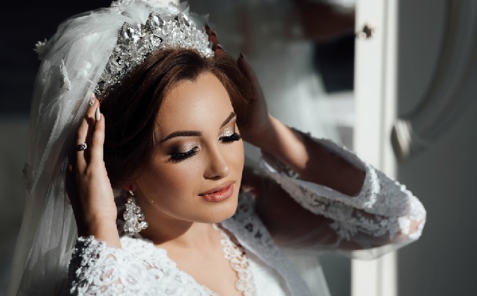 5 Gorgeous Bridal Crowns That Will Make Your Day | BridalFusion