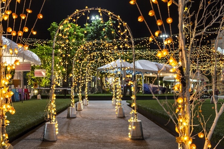 DIY Bridal Party Entrance Ideas To Impress Your Guests