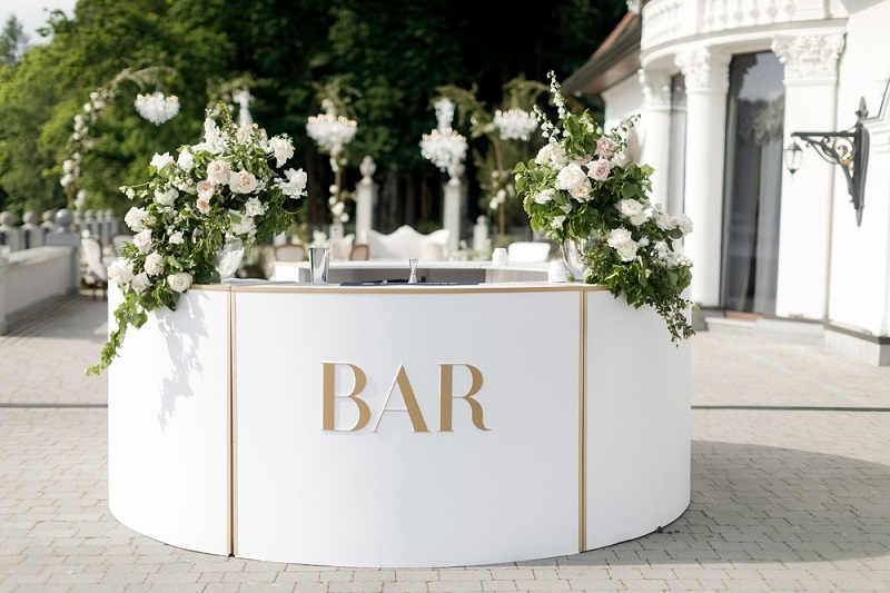 15 Trendy Wedding Bar Ideas for a Memorable Reception