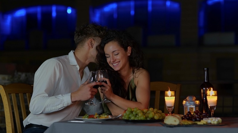 Discover 10 Exciting Date Night Ideas For Married Couples